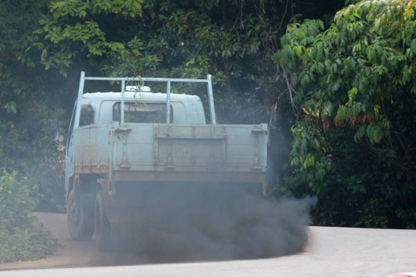 Soluciones para Humo Azul en Camión Motor Diesel, Como Eliminarlo ...