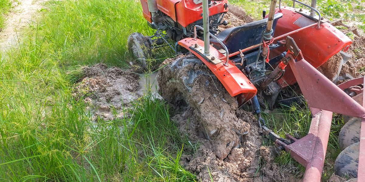 ¿Tractor atascado? Consejos para Sacarlo de Ahí - Bardahl México